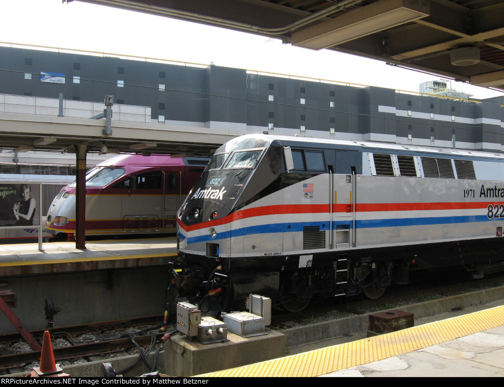 AMTK 822 and MBTA 010